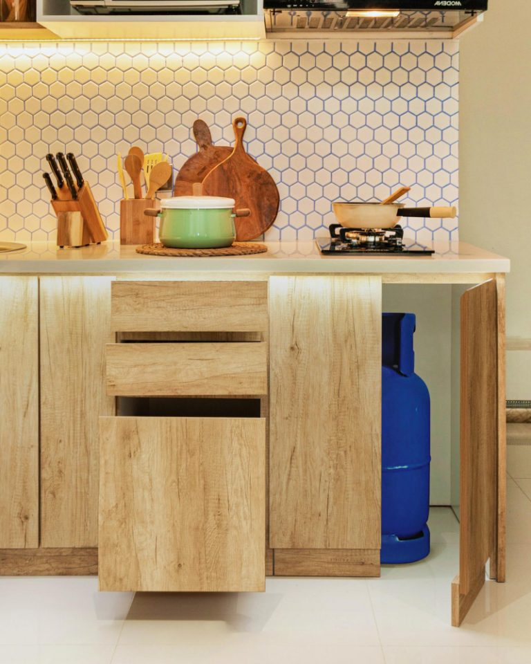 Transform Your Kitchen in a Few Easy Steps: A How to Guide